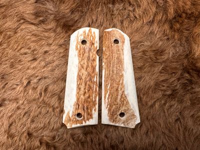 CUSTOM GRIPS