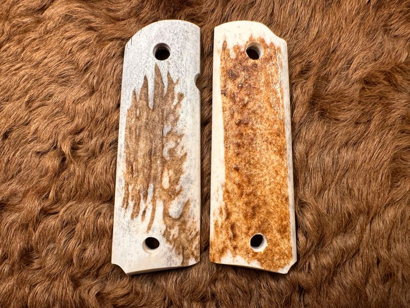 CUSTOM GRIPS