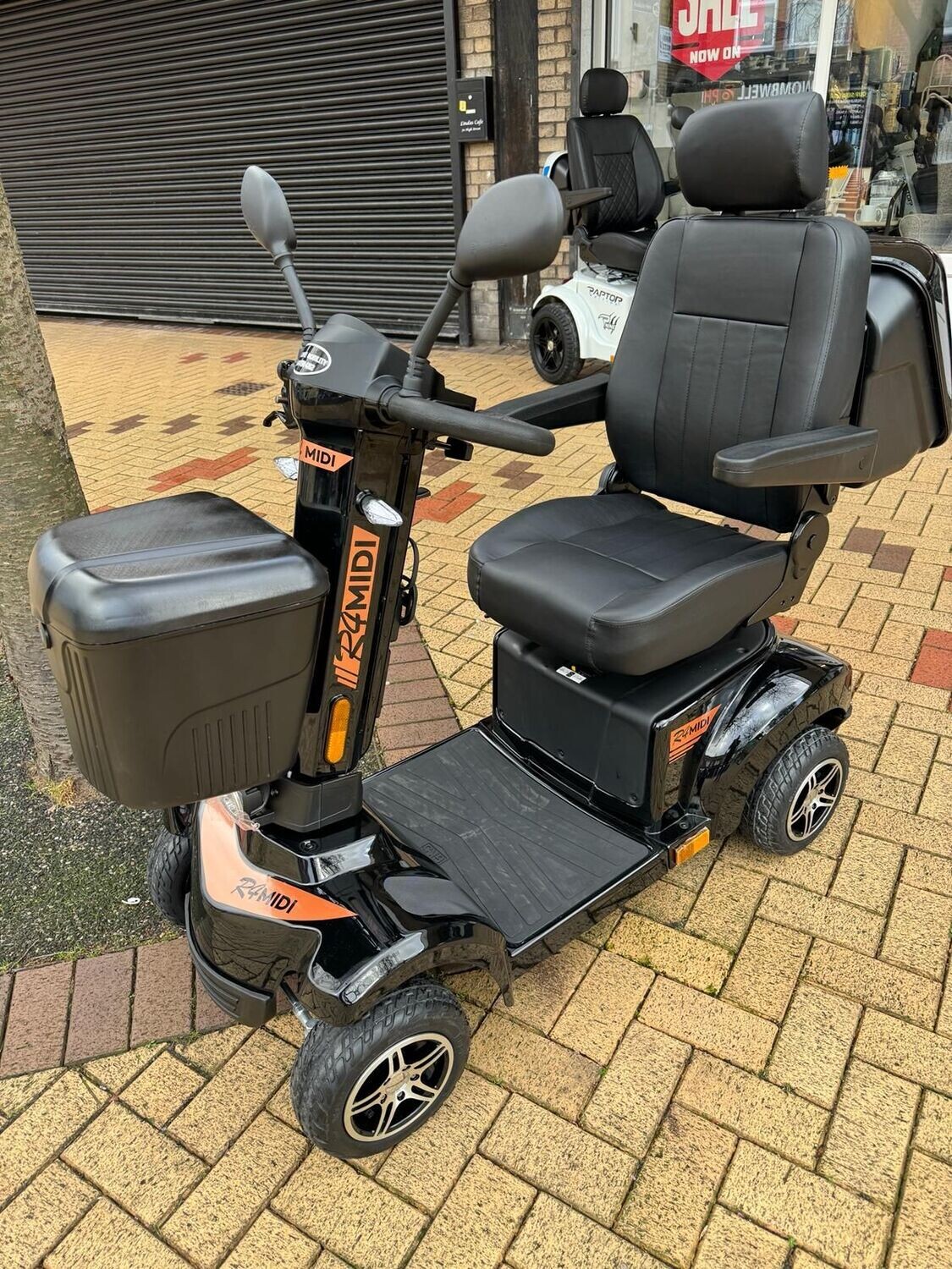 R4 SPORT MOBILITY SCOOTER - GREEN LIMITED EDITION