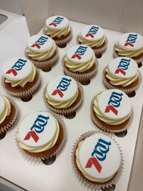 Regular & Mini Cupcakes - Cupcake Delivery Perth - Drizzled