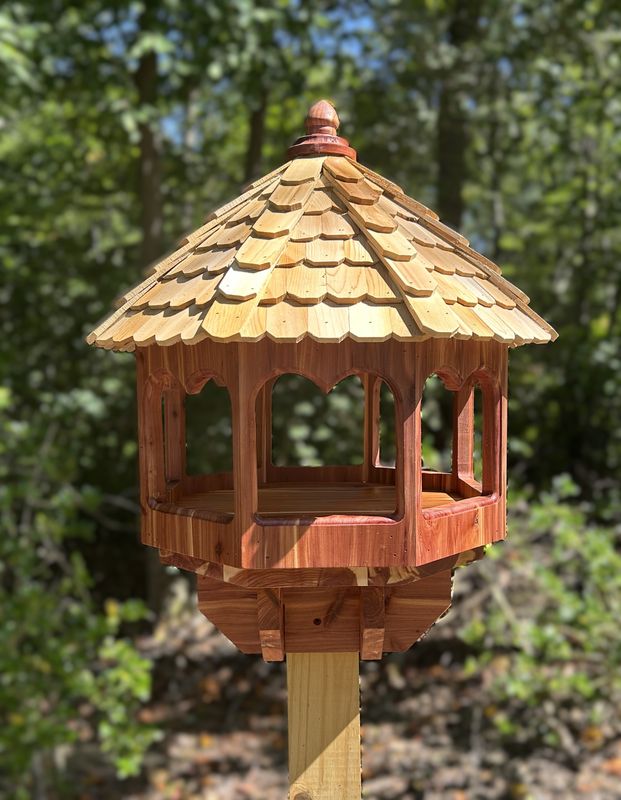 Gazebo Bird Feeder Plans. Large Fly-through Bird Feeder.