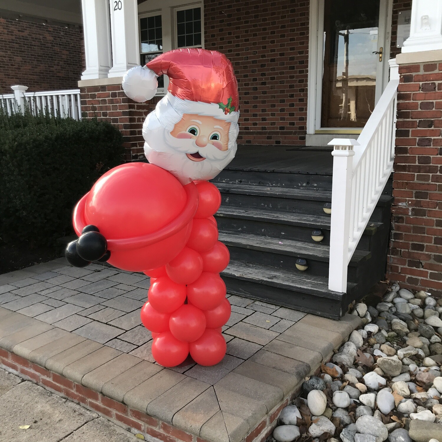 Santa balloon decoration column