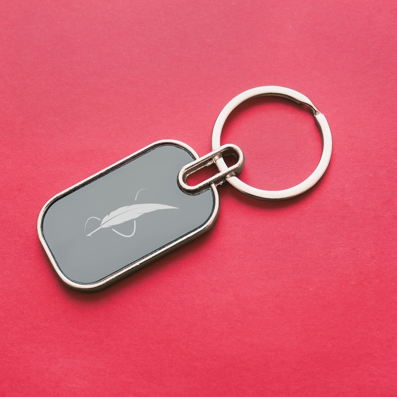 𝐌𝐞𝐭𝐚𝐥 𝐄𝐧𝐠𝐫𝐚𝐯𝐞𝐝 𝐊𝐞𝐲𝐜𝐡𝐚𝐢𝐧