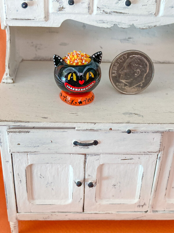 Halloween Cat Candy Dish With Candy Corn