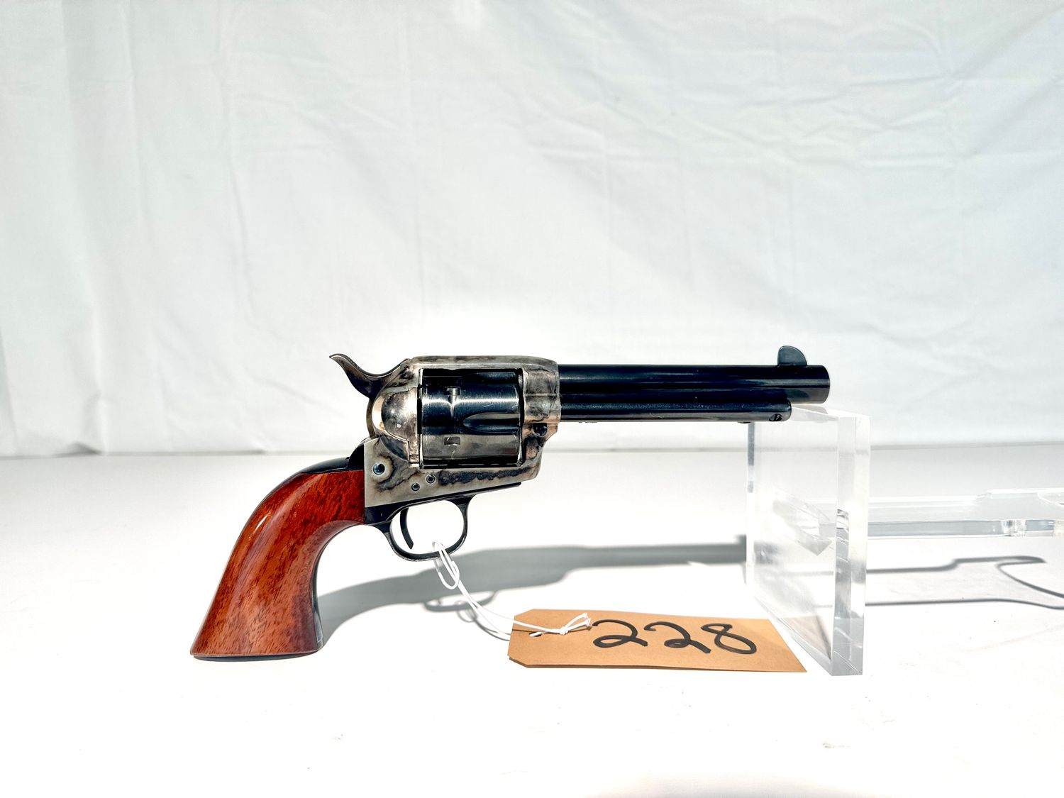 228 Uberti 45 Colt cal revolver