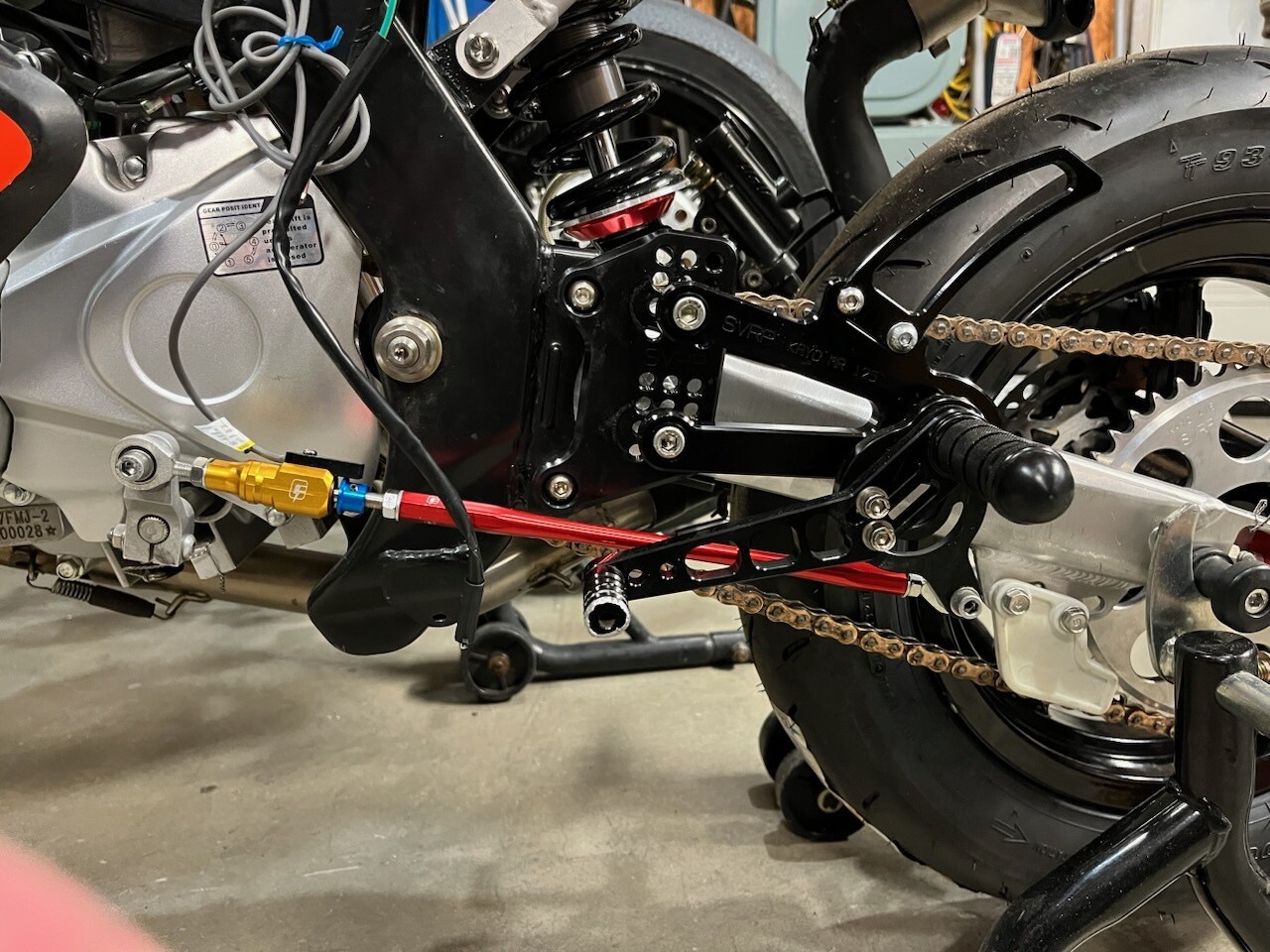 MR150R Adjustable Black Rear Sets – Store – –SV RACING PARTS–