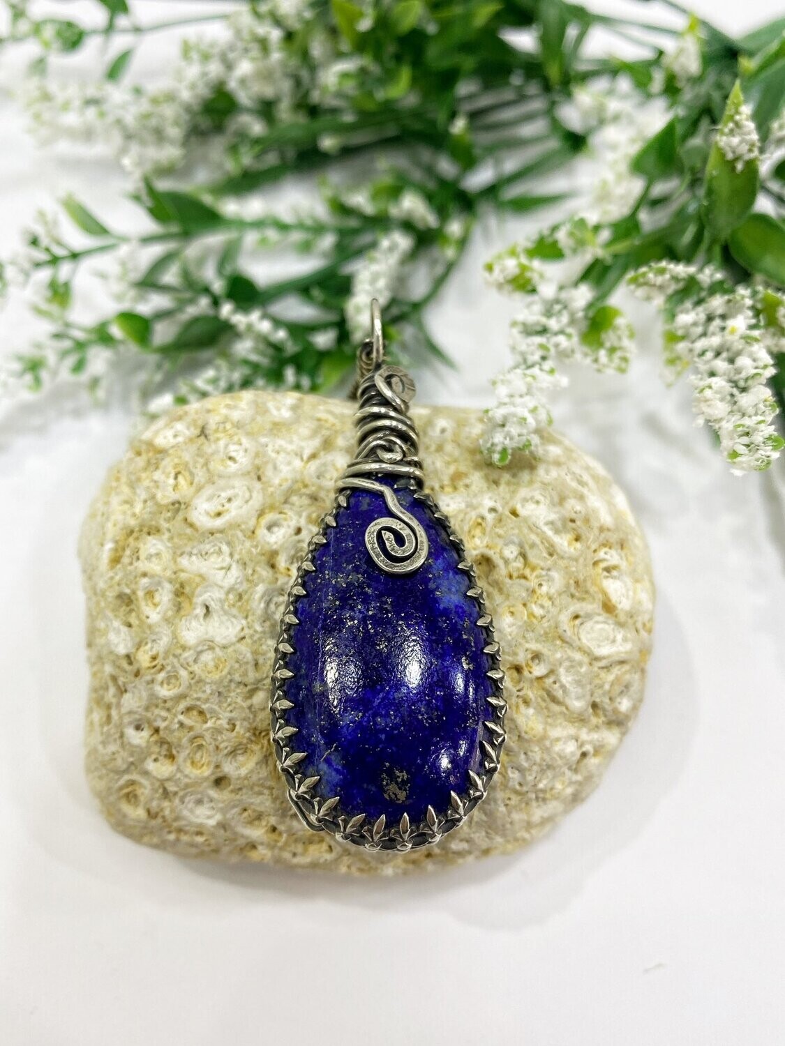 Lapis Lazuli Wire Wrapped Handmade Necklace In Non Tarn