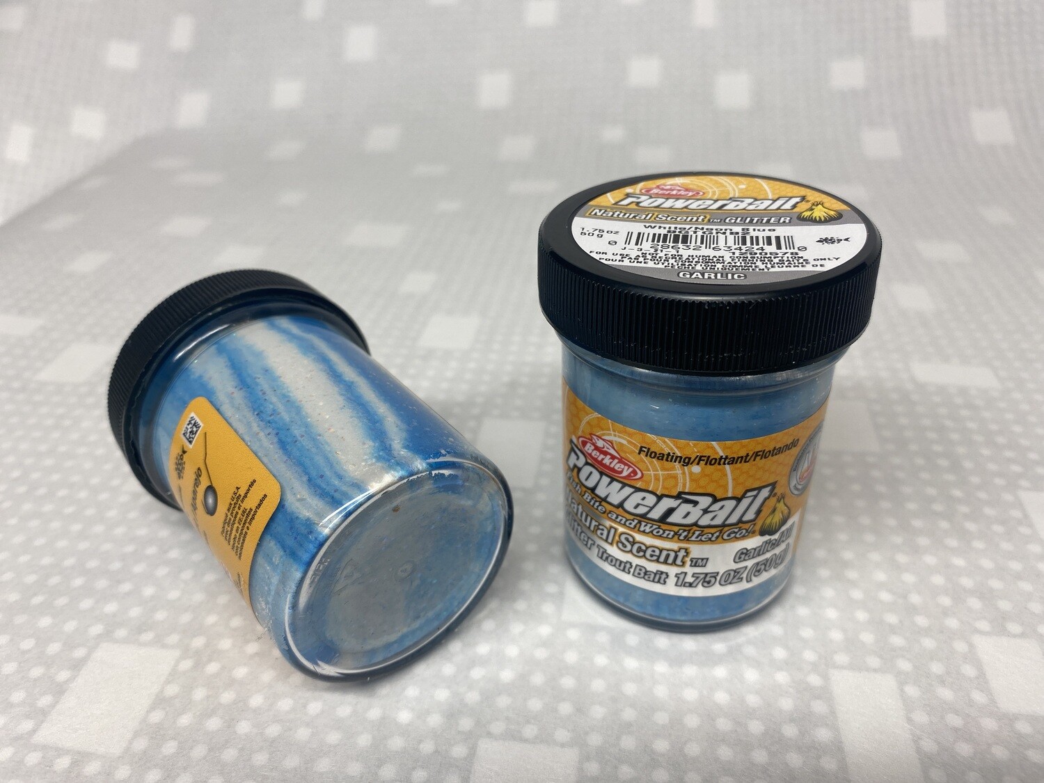 Berkley Powerbait White Neon Blue (Garlic)