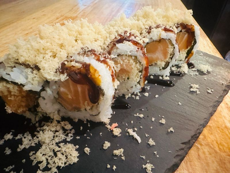Crunch Salmon Roll