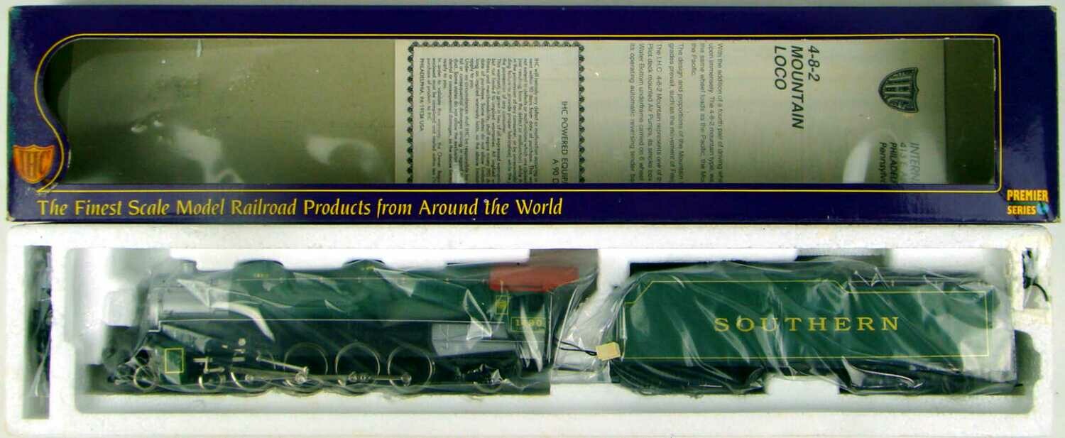 IHC M932 Southern Class Ts-1 4-8-2 Mountain Locomotive #1490 HO Scale