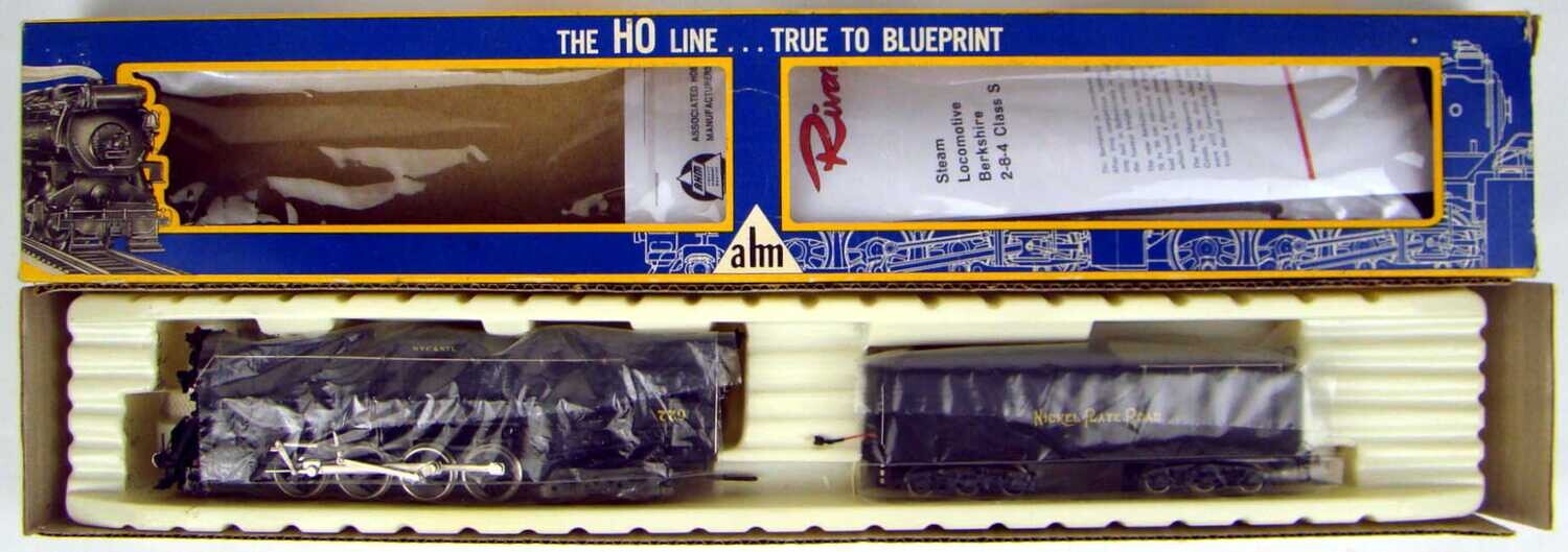 THE FIRST AHM 5061 NYC&STL 2-8-4 Berkshire Locomotive #779 HO Scale