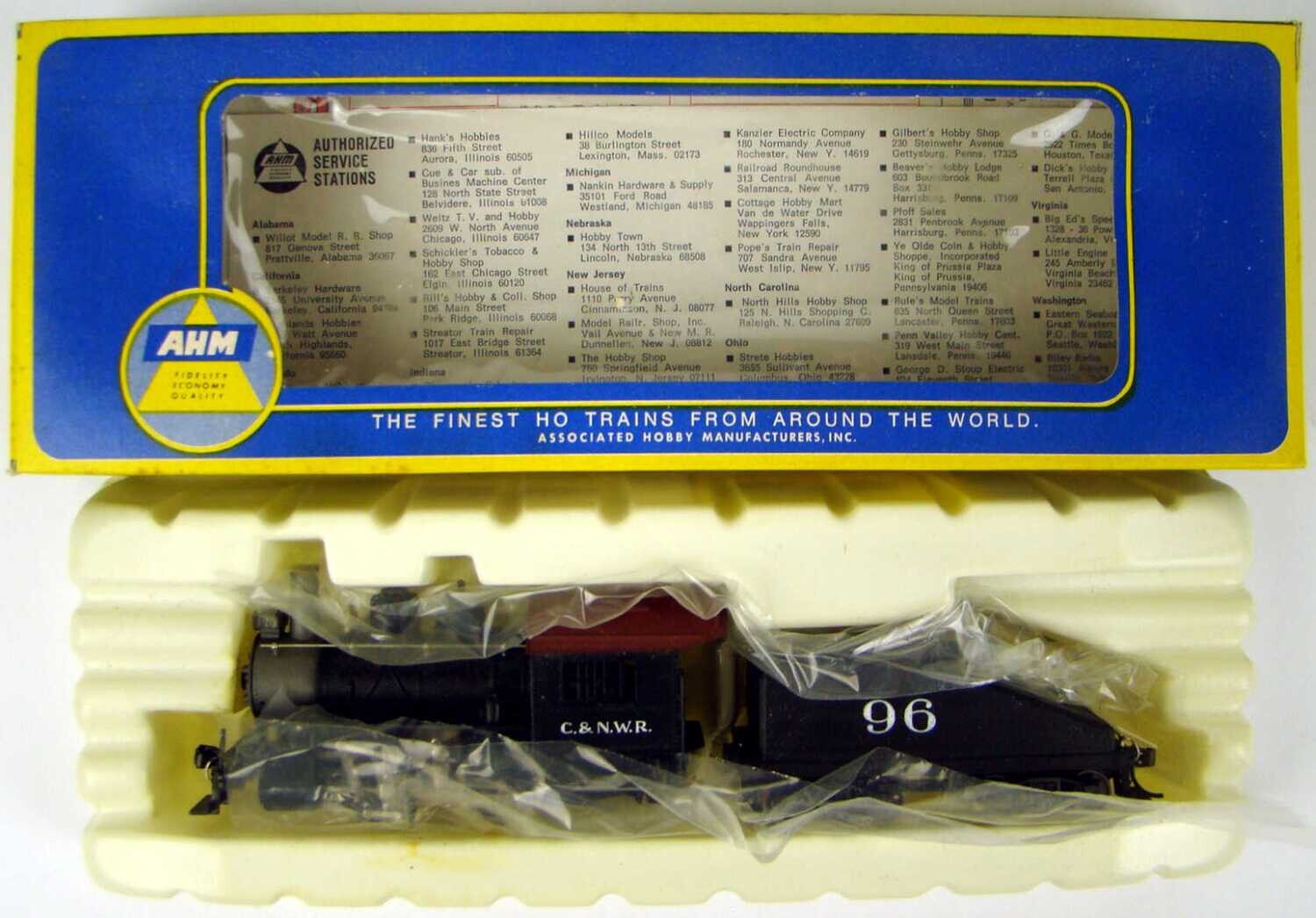 AHM 5074-D C&NW 0-4-0 Switcher w/Upgraded Tender HO Scale