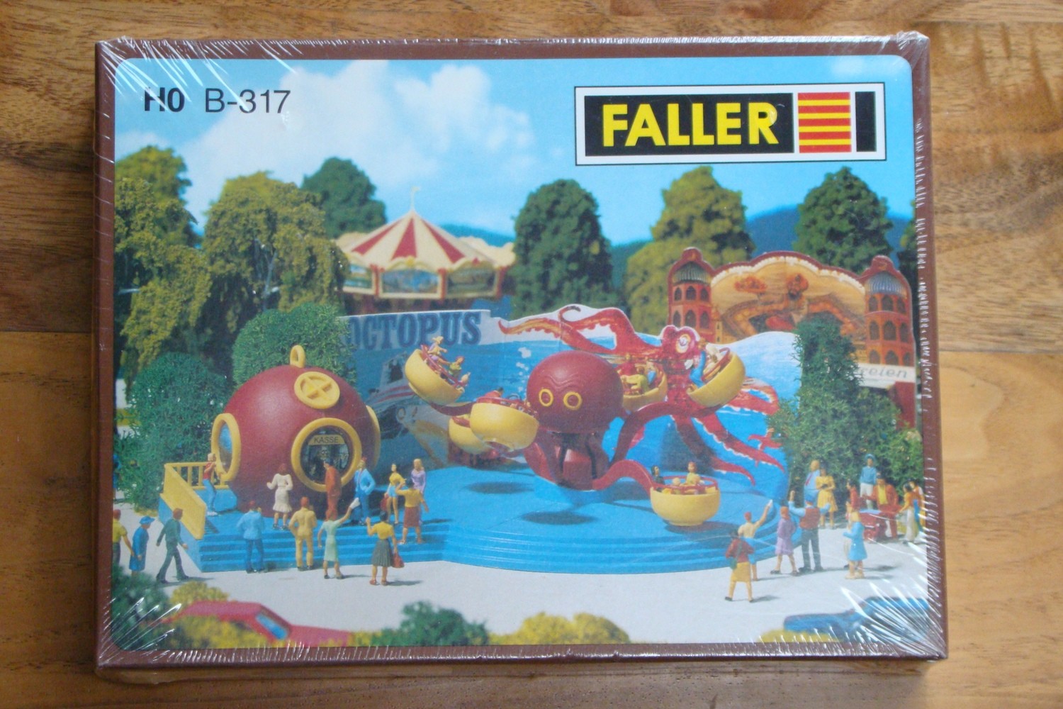 Faller B-317 Octopus Carnival Ride HO Scale