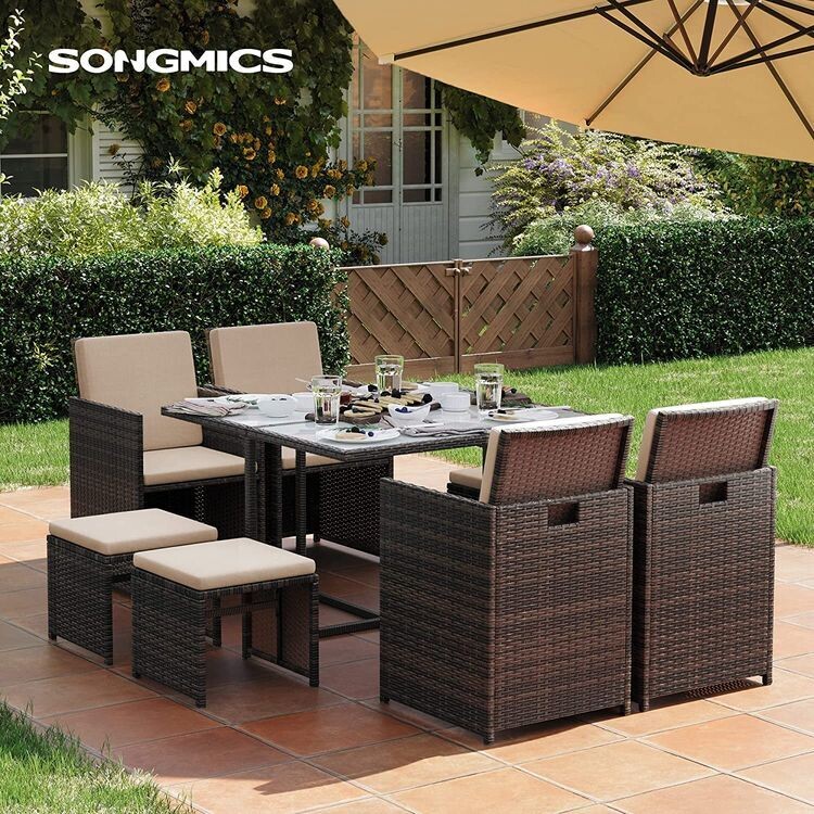 Gartenmöbel 9er Set aus Polyrattan mit Glastisch