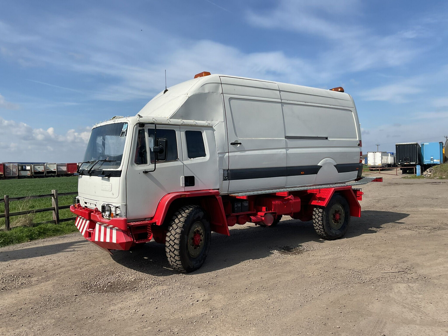 Daf T244 (Shooting Bus)