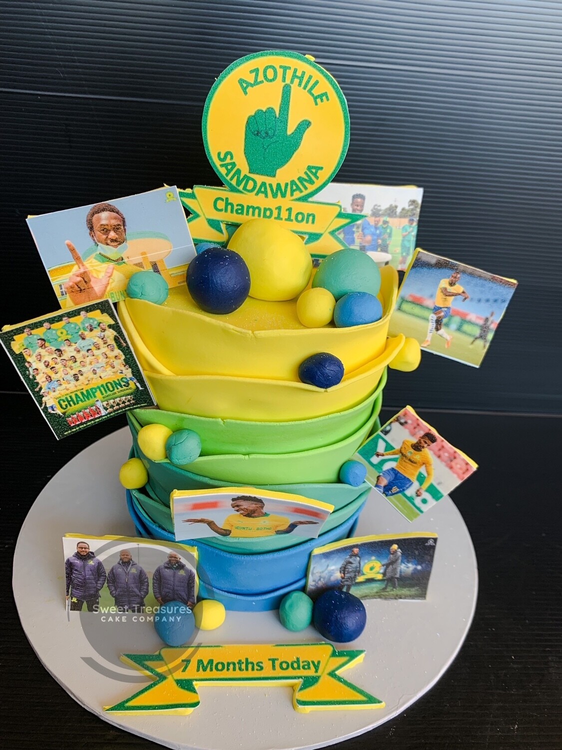 Sundowns themed Birthday Single tier Cake