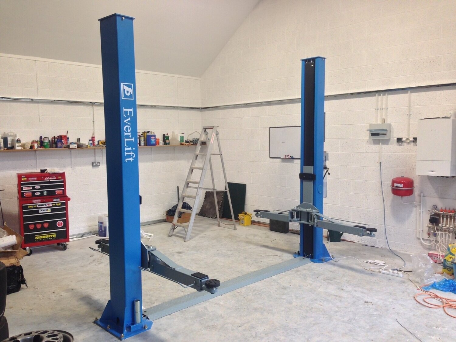USED VEHICLE LIFTS