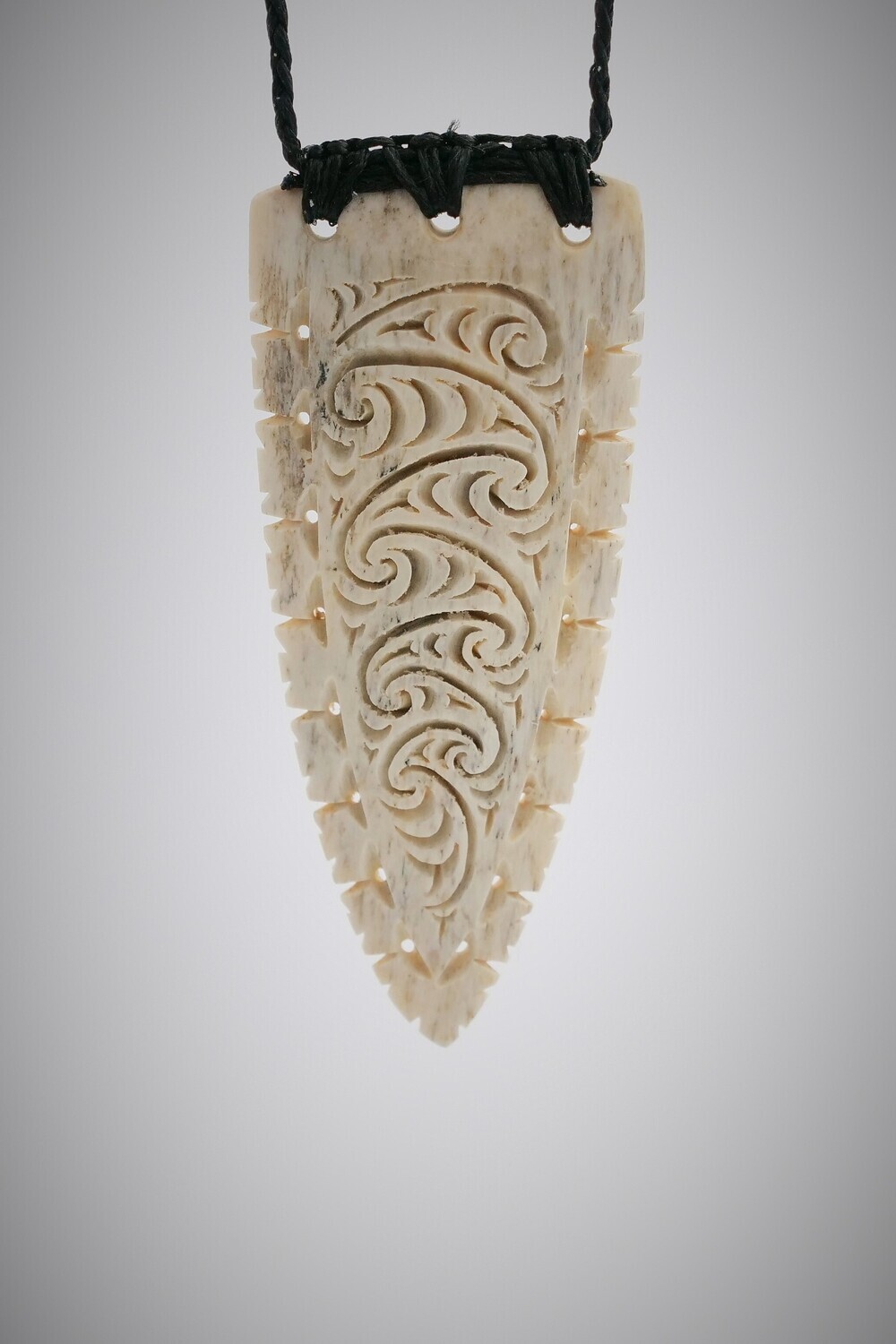 Moko Pounamu, Rei Niho Genuine Whale Bone Carving