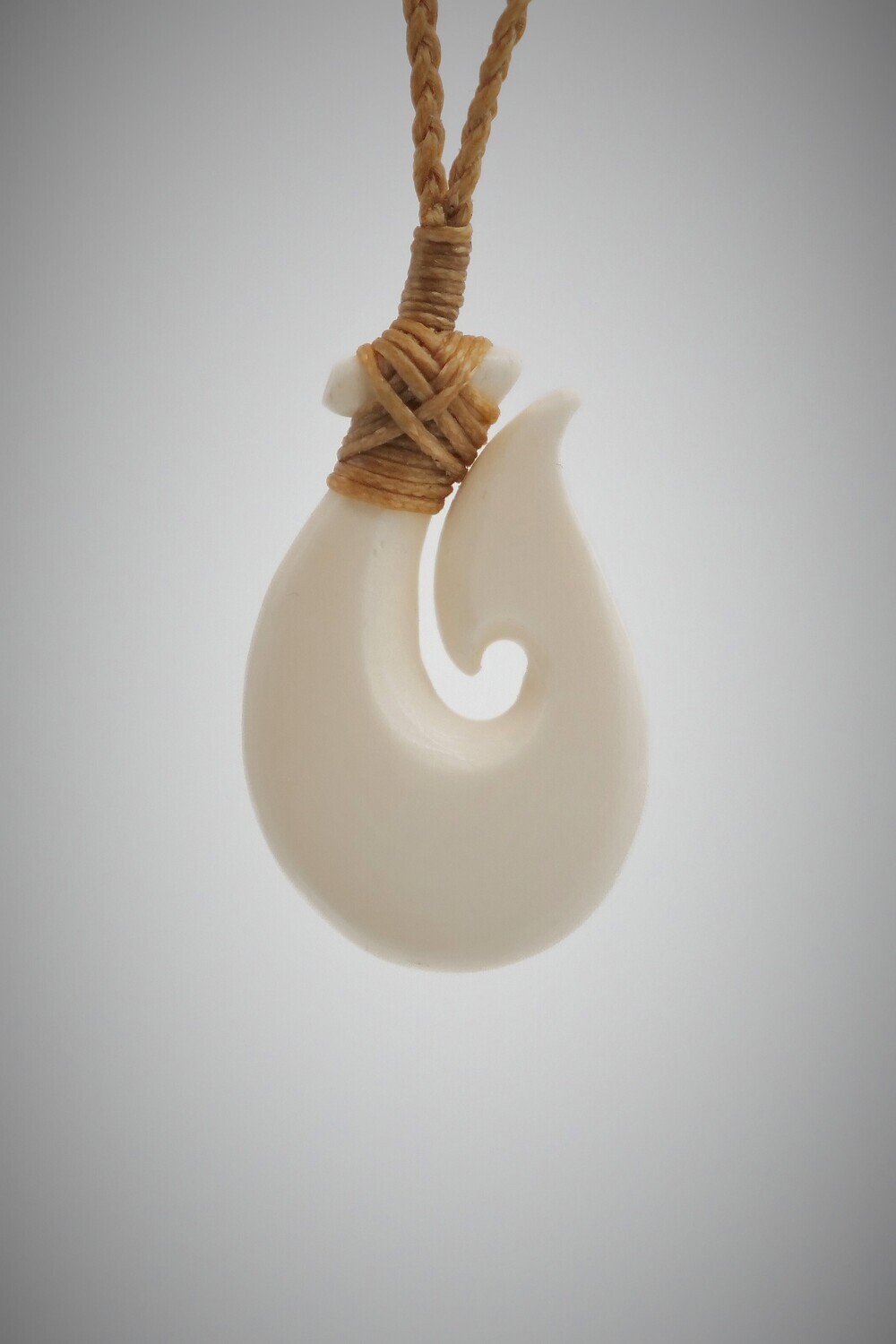 Moko Pounamu, Hei Matau (Hook) Bone Carving