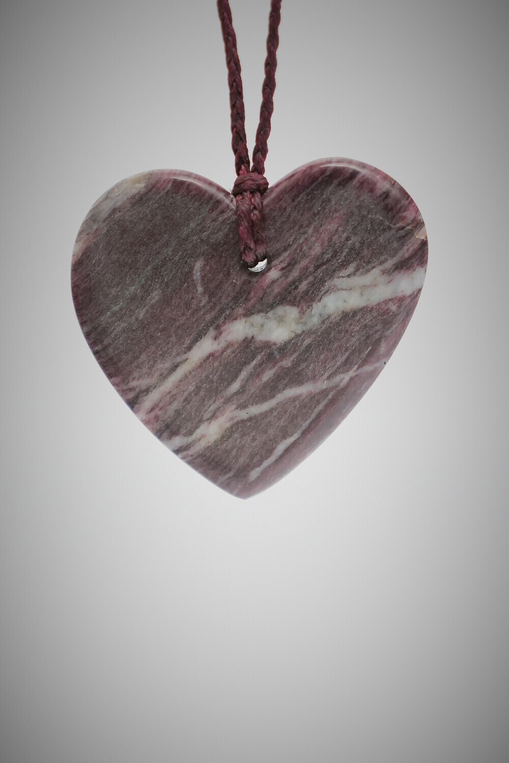 Greenstone Heart NZ Genuine Kawakawa stone - Whangatoetoe