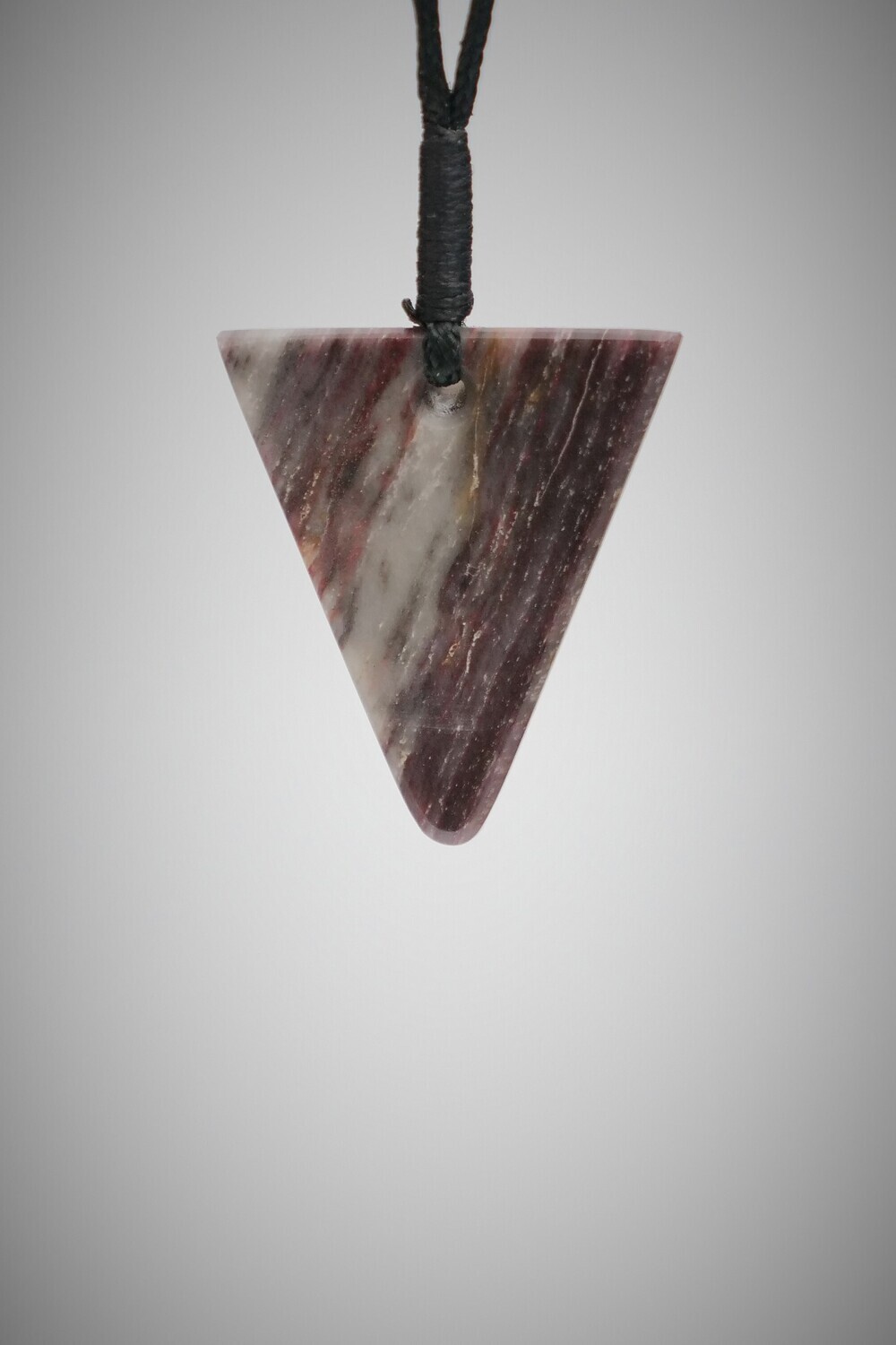 Moko Pounamu, Contemporary NZ Genuine Aroha Stone - Omamari