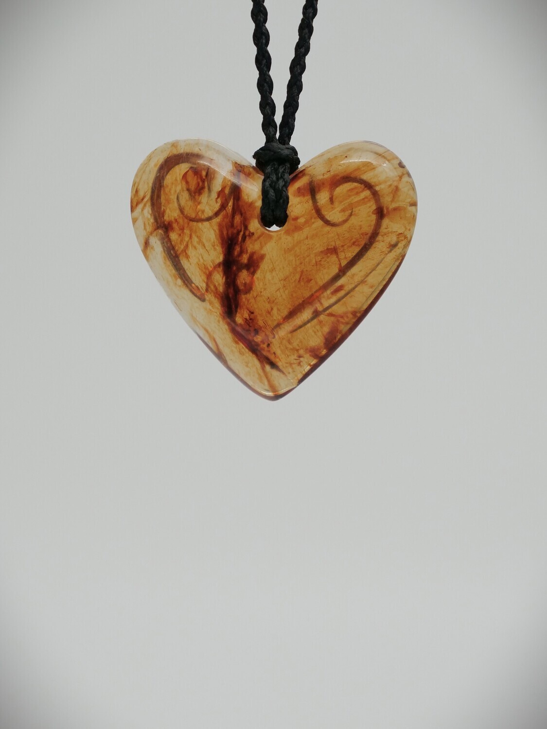 Moko Pounamu, Heart NZ Genuine Kauri Copal - Aroha