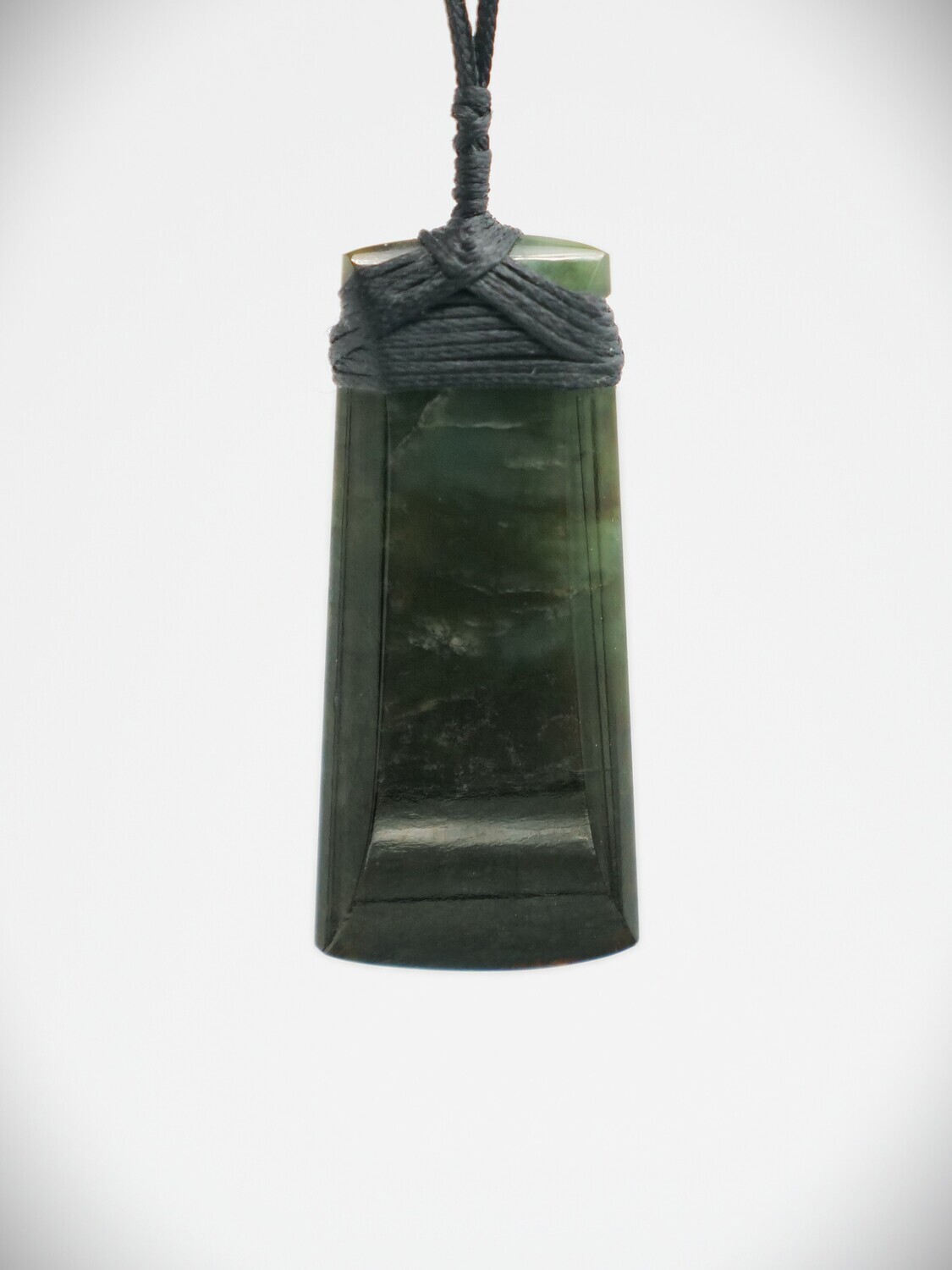 Moko Pounamu Toki NZ Genuine Inanga Flower Greenstone - Umuwheke