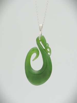 Moko Pounamu Peka Peka NZ Genuine Kawakawa Greenstone - Kakatu