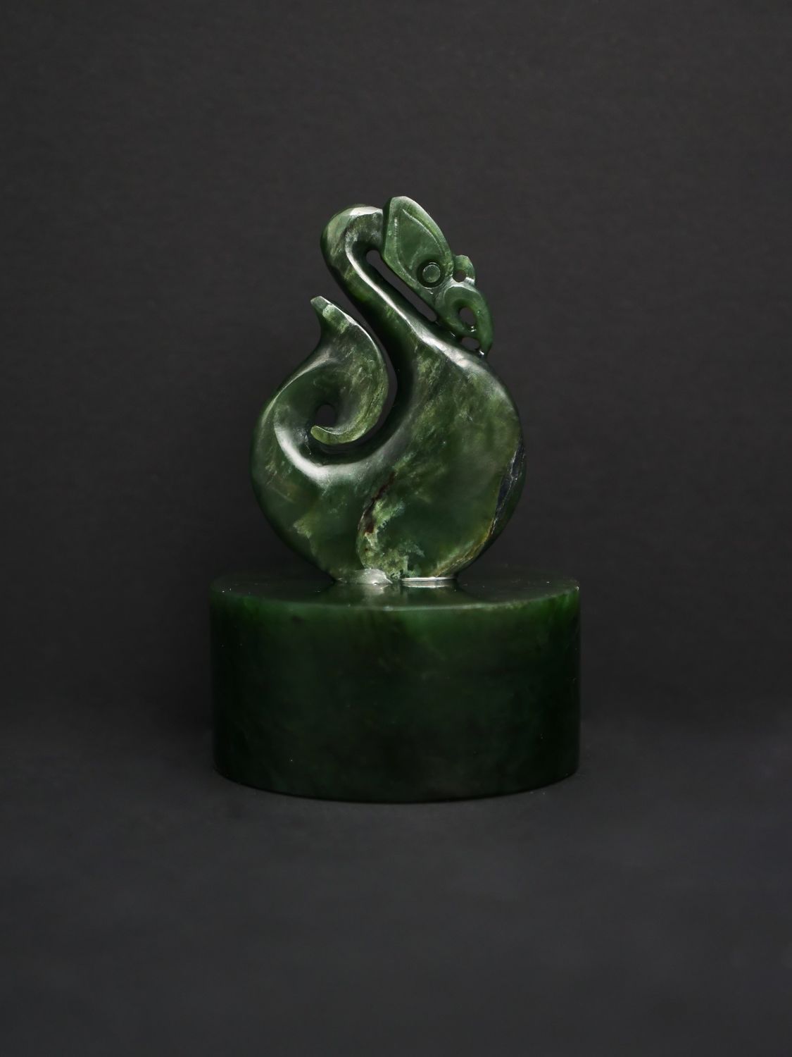 Moko Pounamu Manaia Sculpture NZ Genuine Kawakawa Flower Greenstone ...