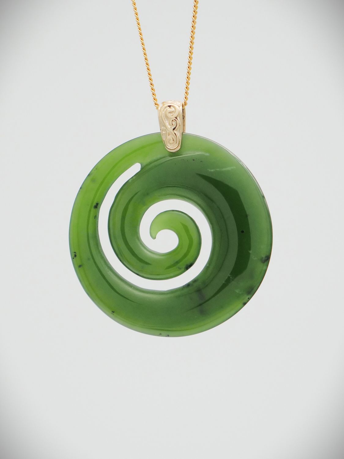 Moko Pounamu Koru NZ Genuine Kahurangi Greenstone & 9ct Gold - Kaihiku