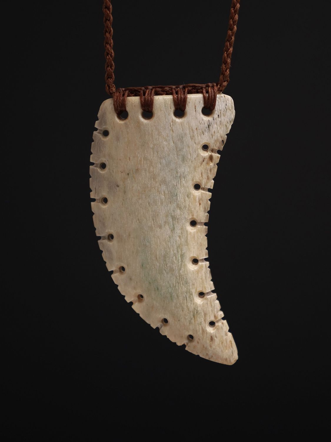 Moko Pounamu, Rei Niho Genuine Whale Bone Carving - Parawa