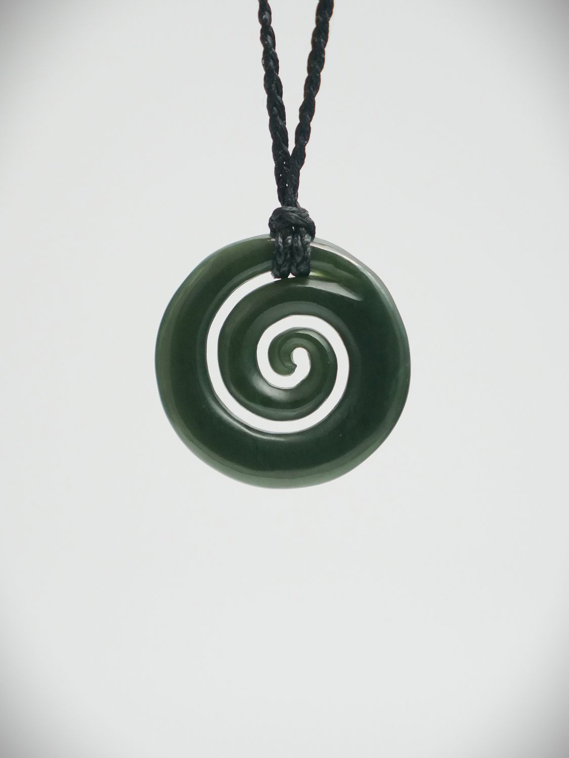 Moko Pounamu Closed Koru NZ Kawakawa Greenstone - Kimihia