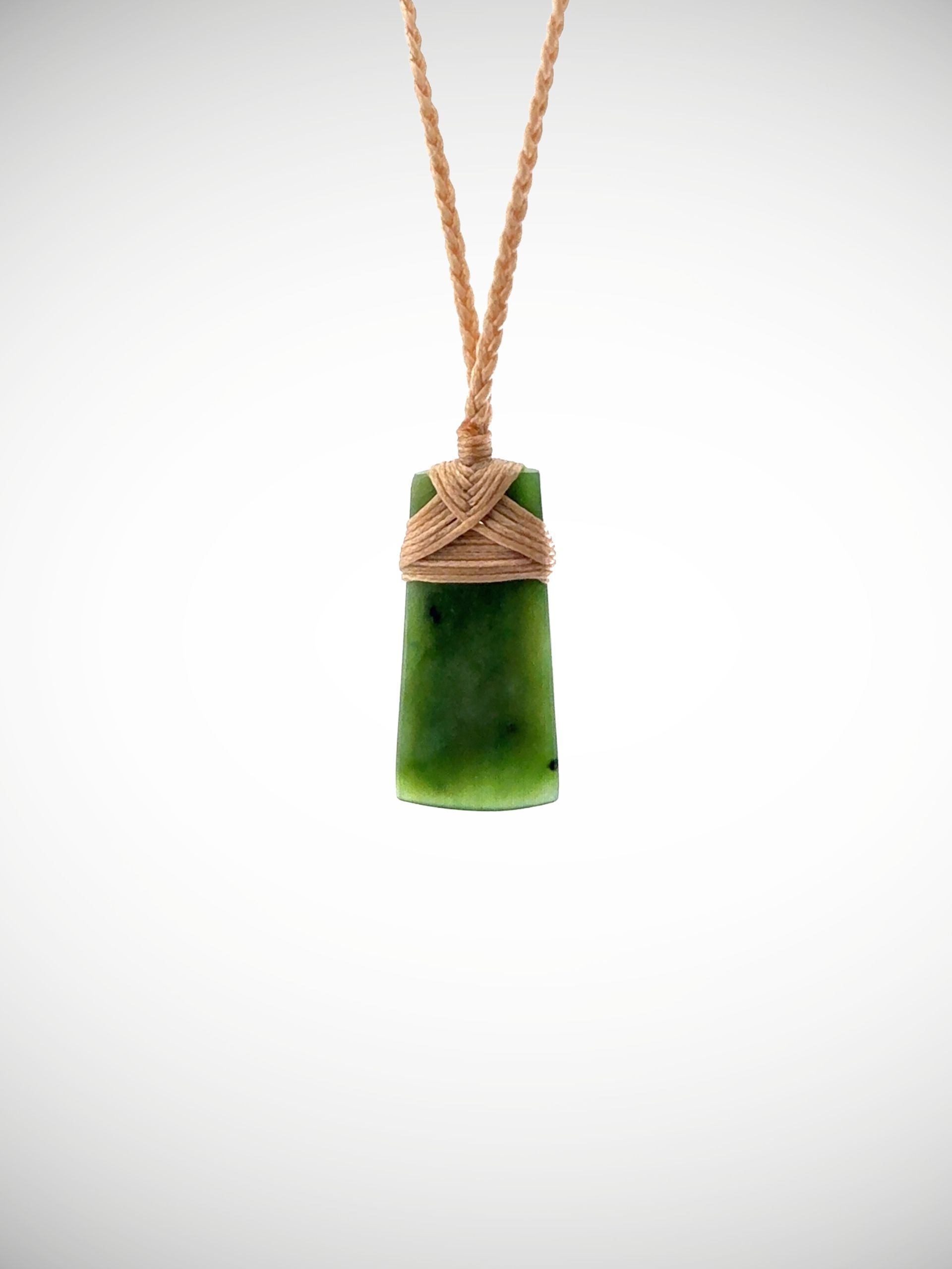 New Zealand Pounamu | Jewellery & Sculptures