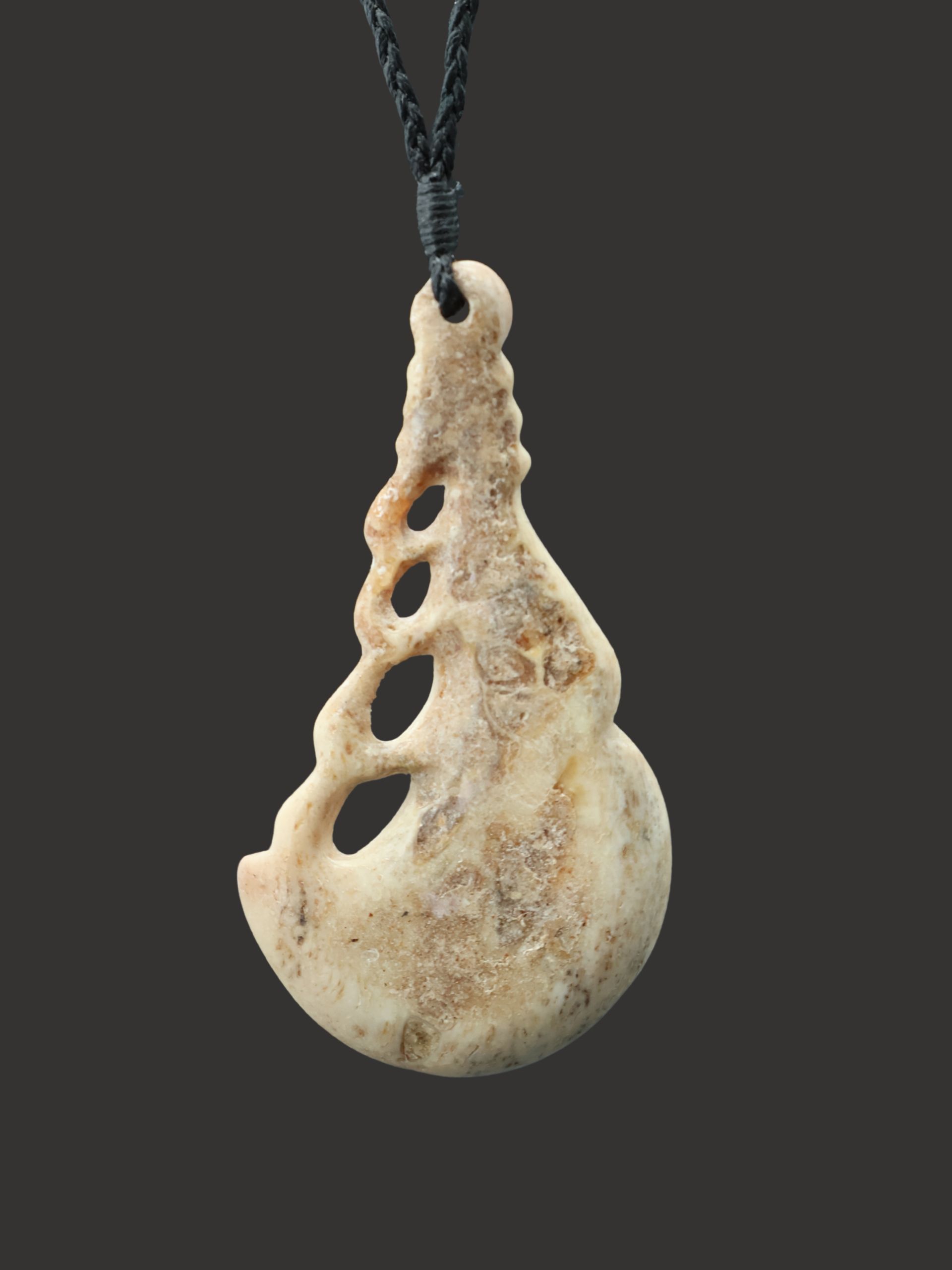 New Zealand Pounamu | Jewellery & Sculptures