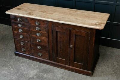 adamlloydinteriors.com