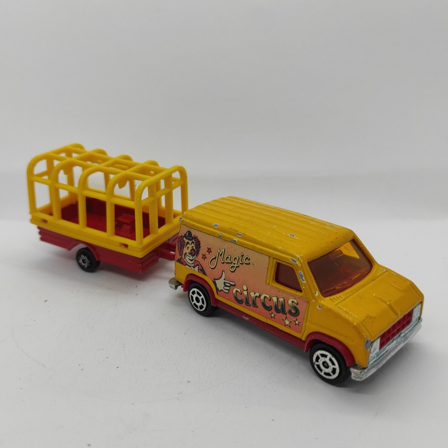 Majorette Fourgon jaune Magic Circus Made in France