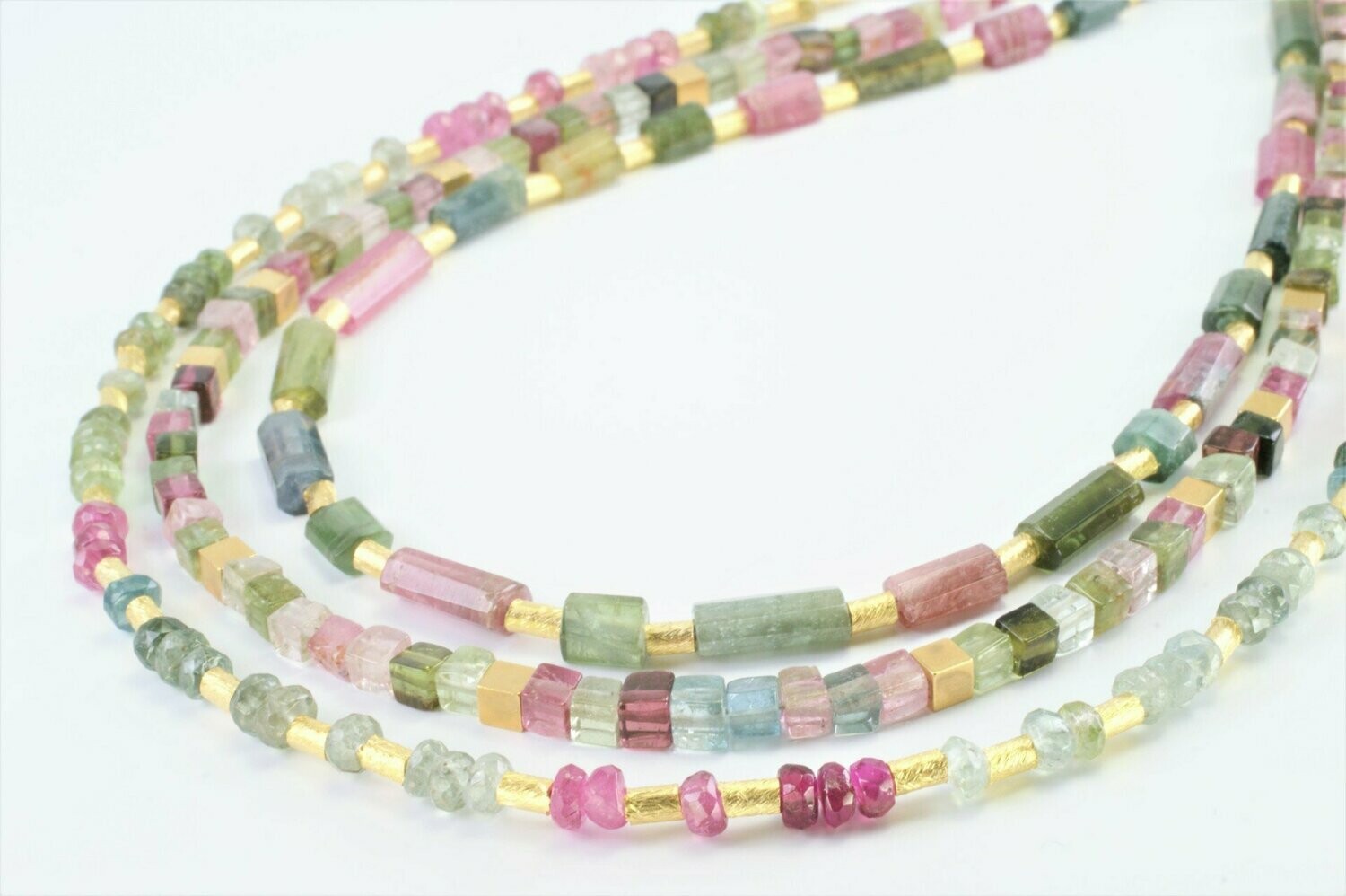 Edelsteinschmuck.Echt.Modern.Hochwertig verarbeitet