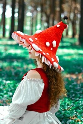 Felt Wicked Art, the Witch's Milliner