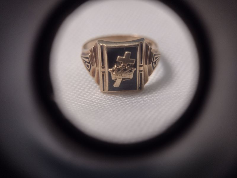 Balfour 10k Gold Class ring