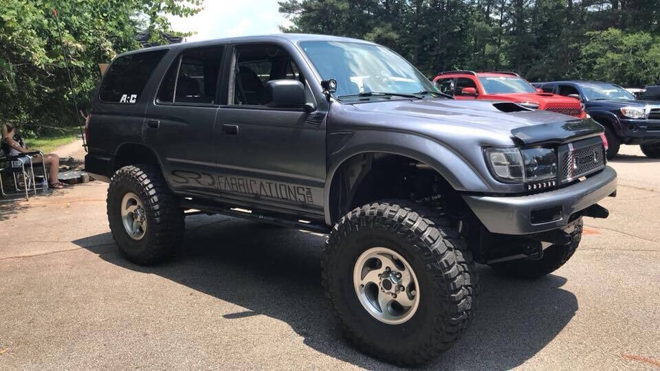 Off Road Bumpers, Grilles, Suspension, & Lighting for Toyota & Ford Trucks.