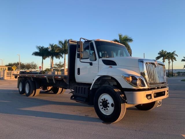 2019 INTERNATIONAL 7400 W/25'FT FLATBEDS