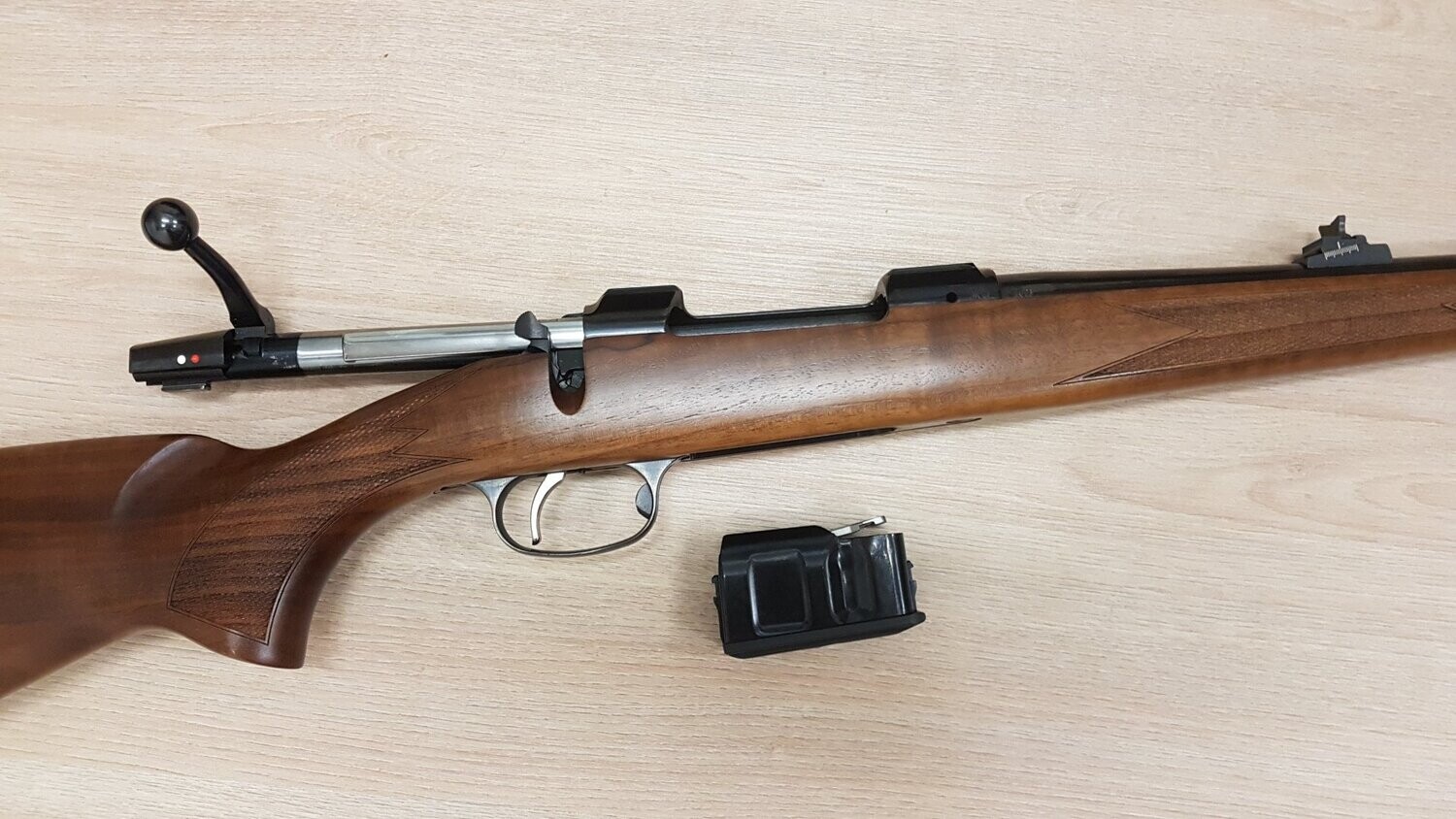 Carabine CZ 550 En 243 Winchester D occasion