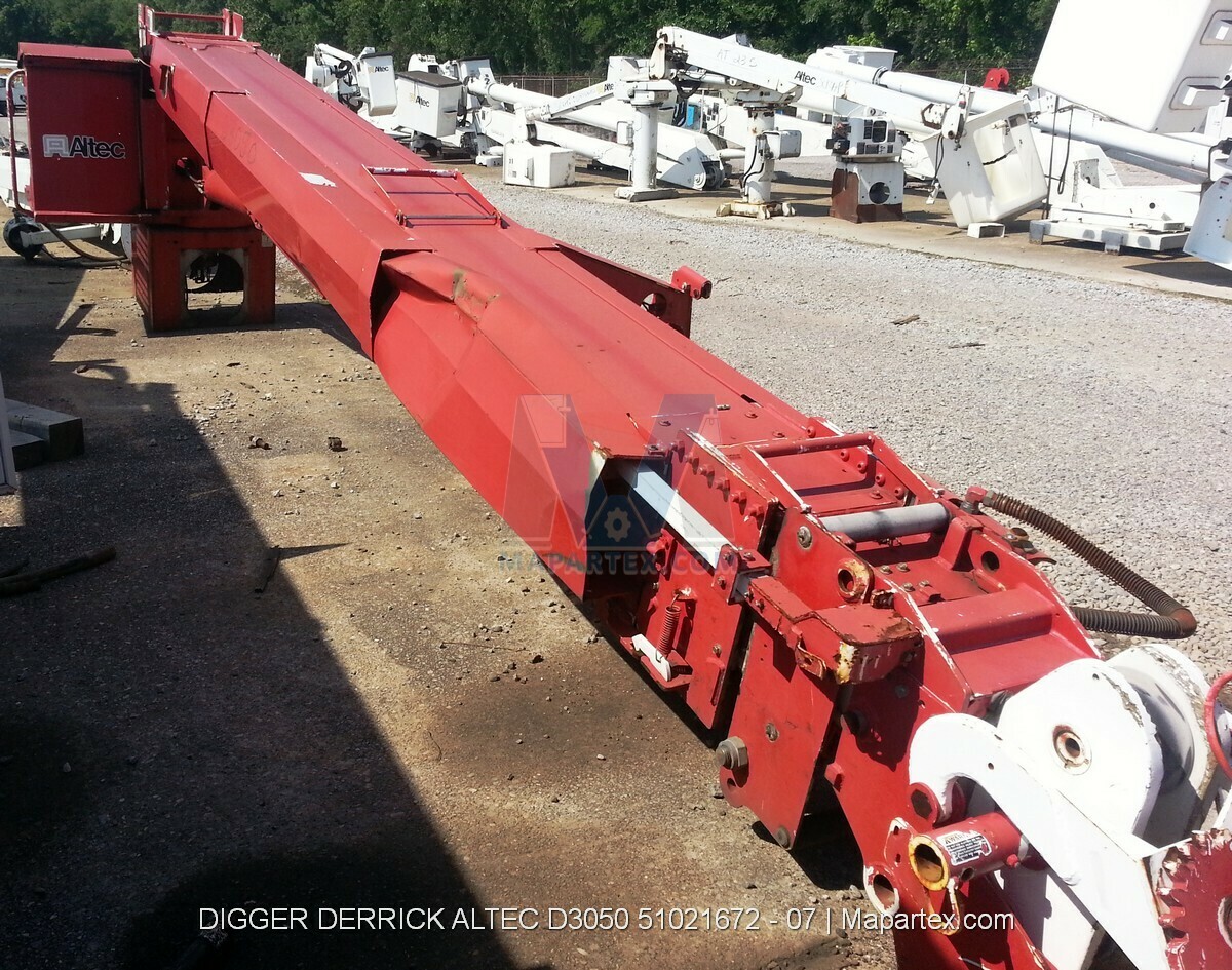 DIGGER DERRICK ALTEC D3050 For Sale | Mapartex.com