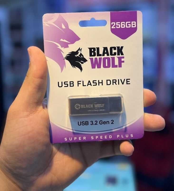 Flash drive black wolf 128 3.2 USB