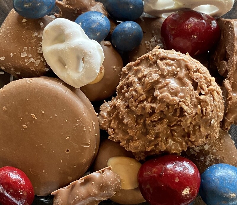 CHAMODA'S CANDY CAFE