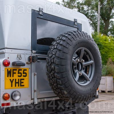 2005 Land Rover Defender 110 Crew Cab TD5 Special Vehicle – Silver ...