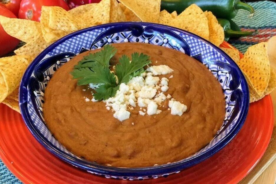 FRIJOLES CON CHORIZO