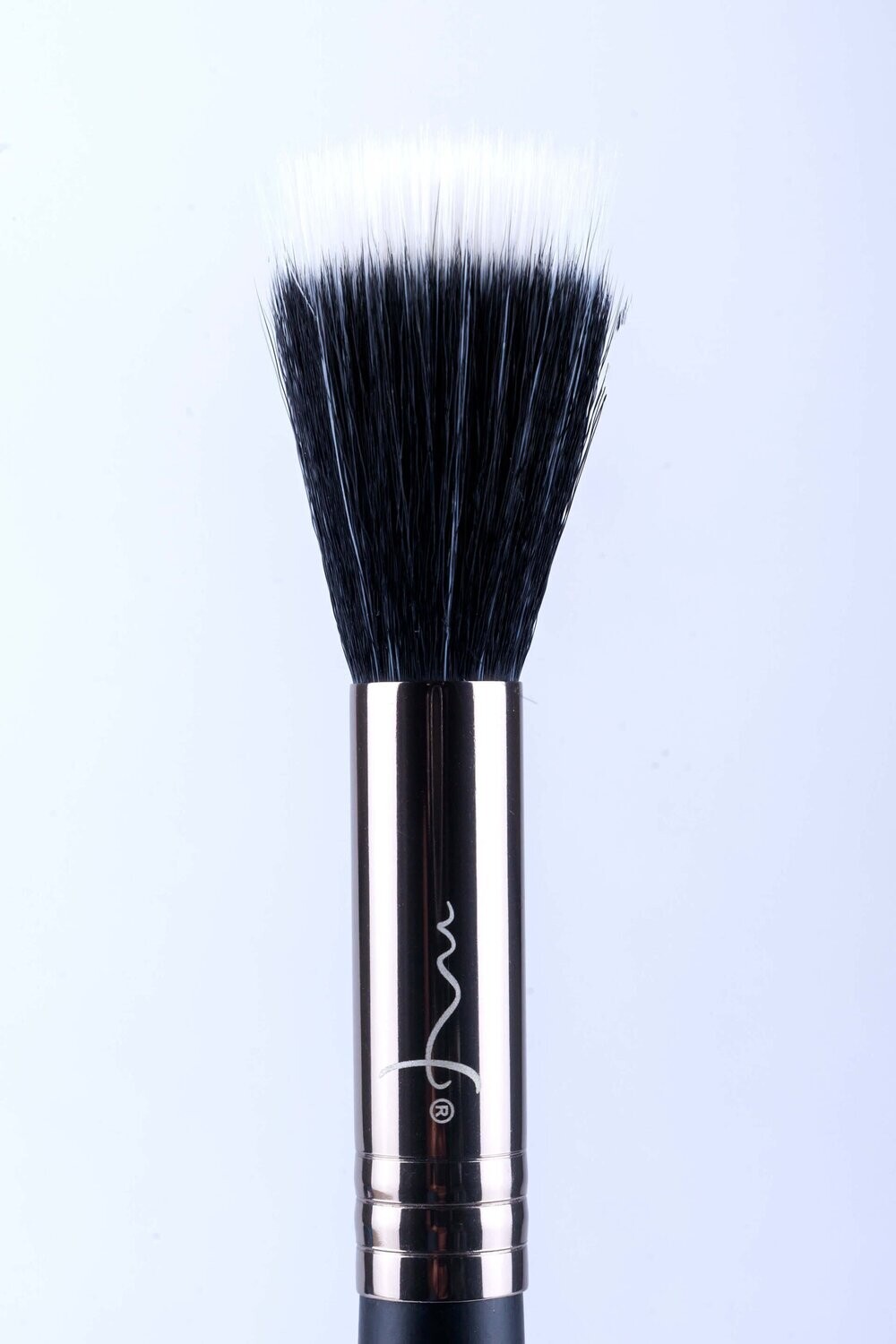 Brocha Abanico BYX1220 - Brocha De Doble Fibra Larga - MF Cosmetics