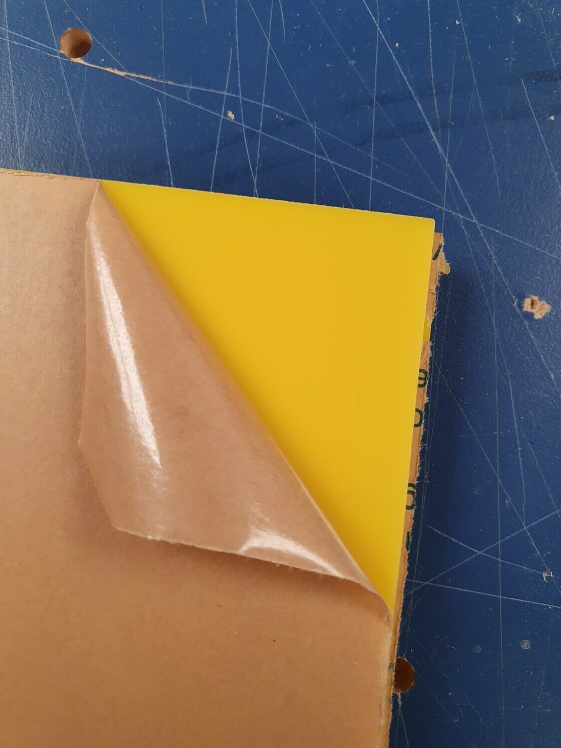 4.5mm Yellow Acrylic Offcuts 300x200