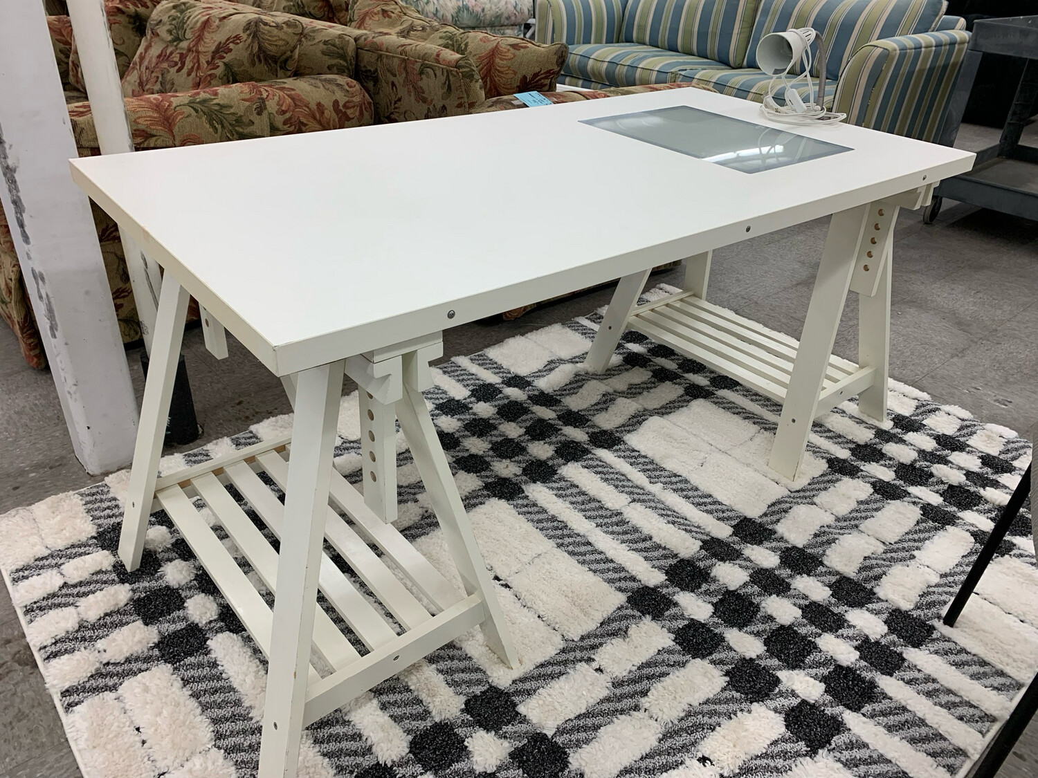 Craft & Tracing Table Craft & Tracing Table